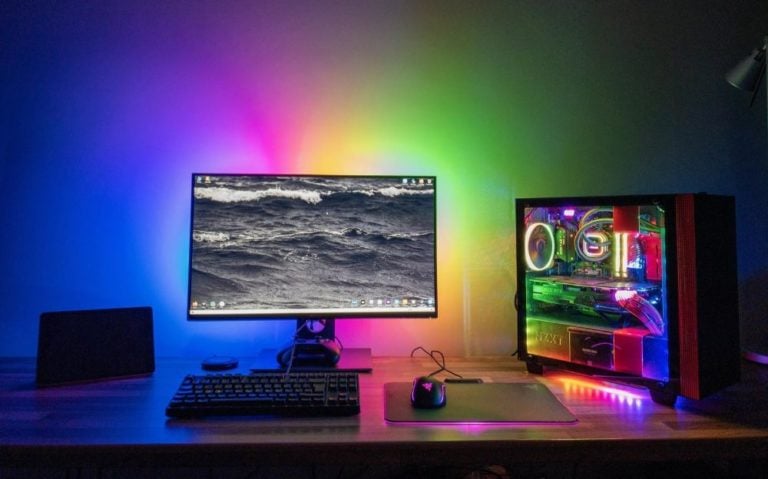 Gaming Room Setup Ideas: 26 Awesome PC and Console Setups | HGG