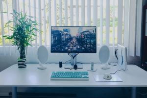 Gaming Room Setup Ideas: 26 Awesome PC and Console Setups | HGG