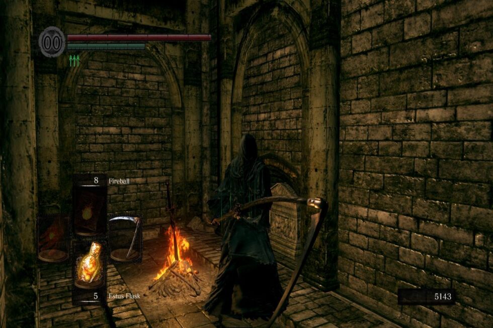Two-Handing Weapons in Dark Souls: Remastered